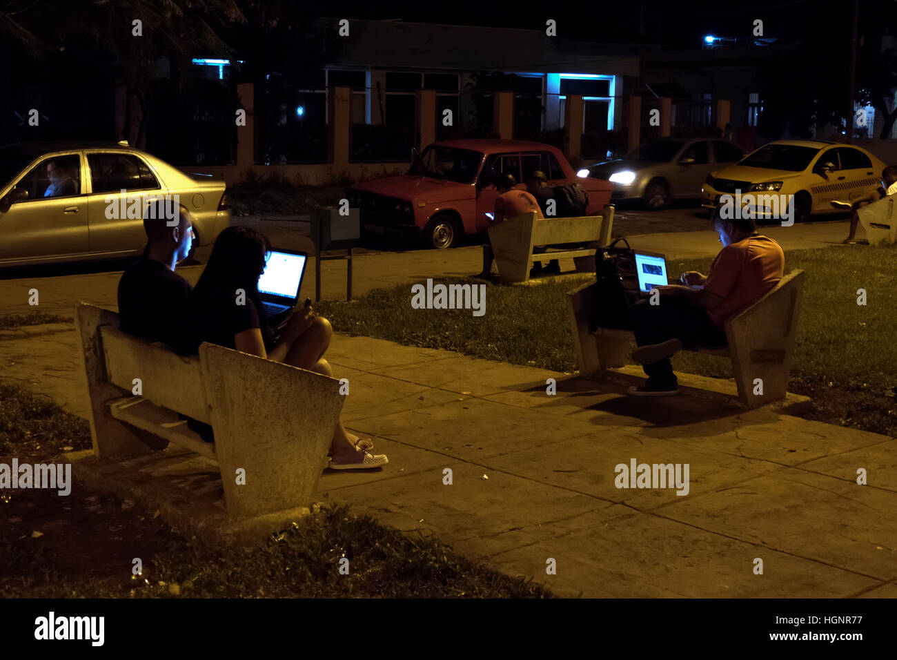 Internet havana hi-res stock photography and images - Alamy