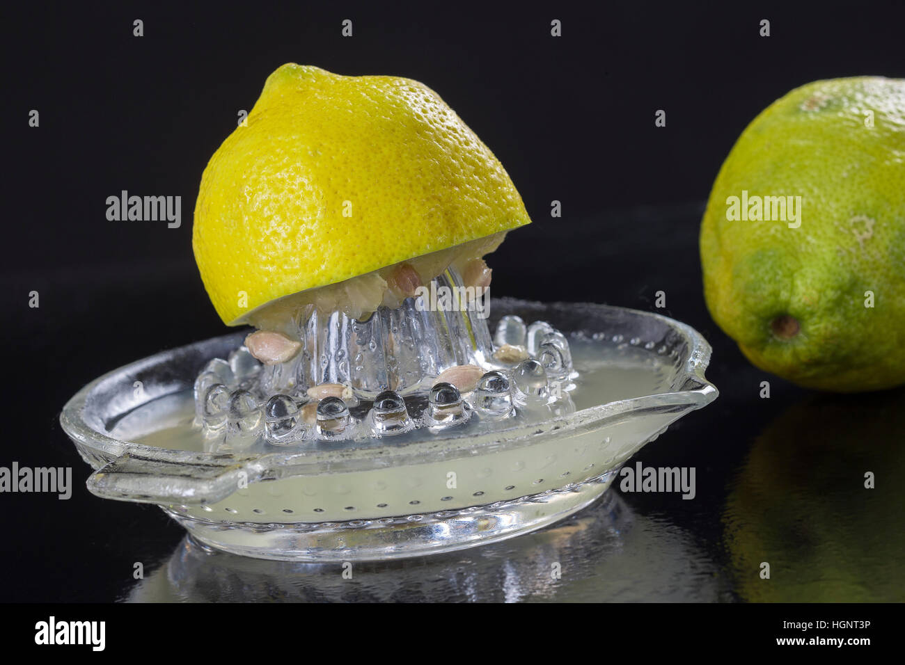 Lemon squeezed hi-res stock photography and images - Alamy
