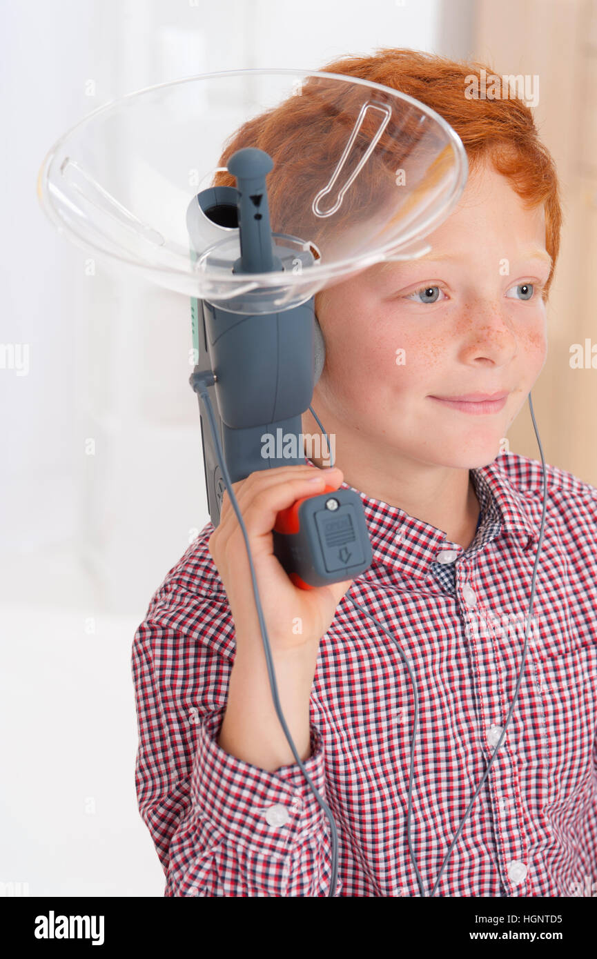 Sound amplifier hi-res stock photography and images - Alamy