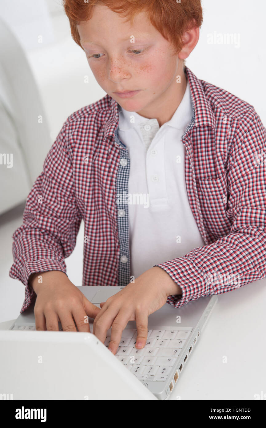 12 years child computer hi-res stock photography and images - Alamy