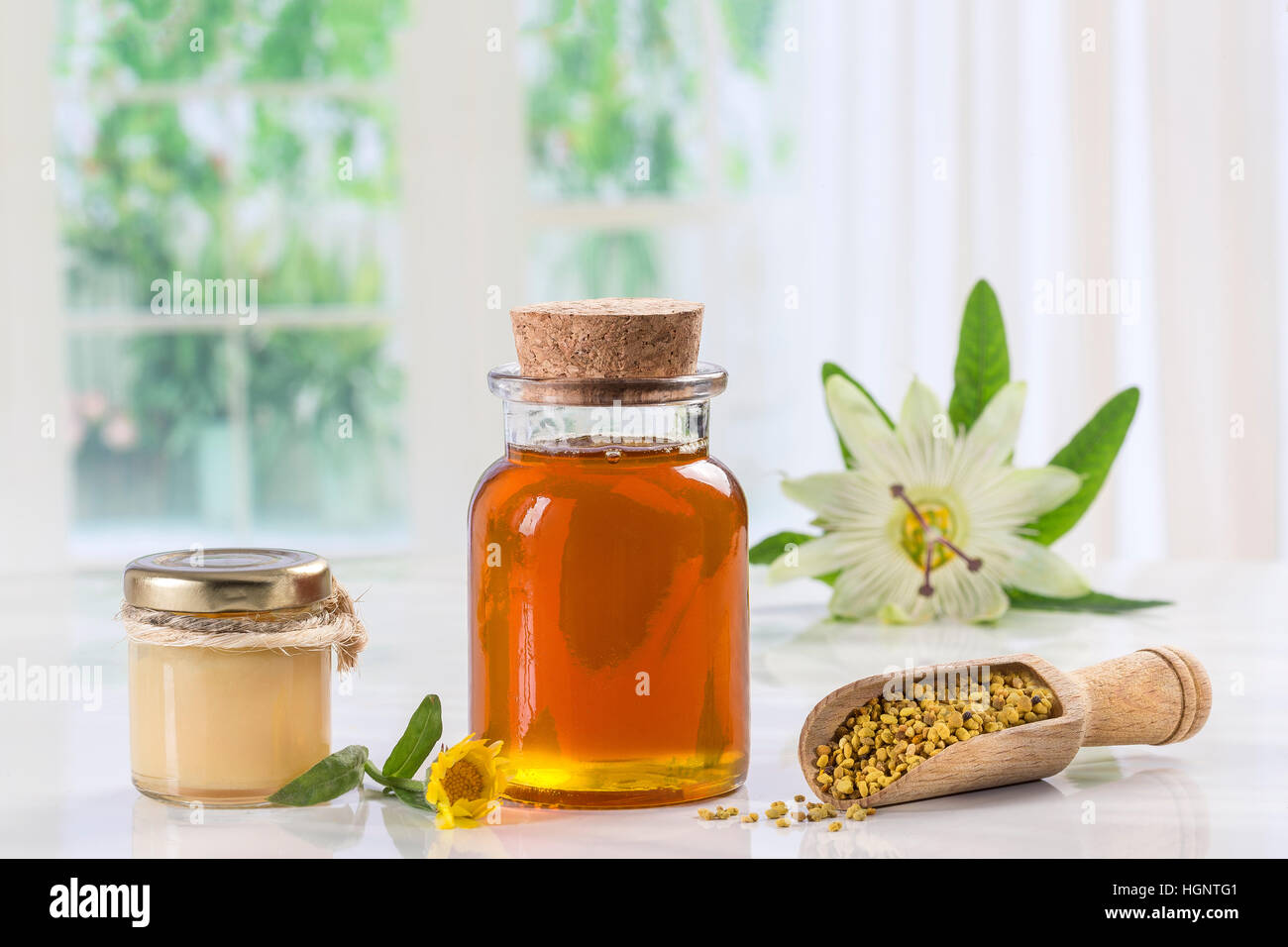 Apitherapy hi-res stock photography and images - Alamy