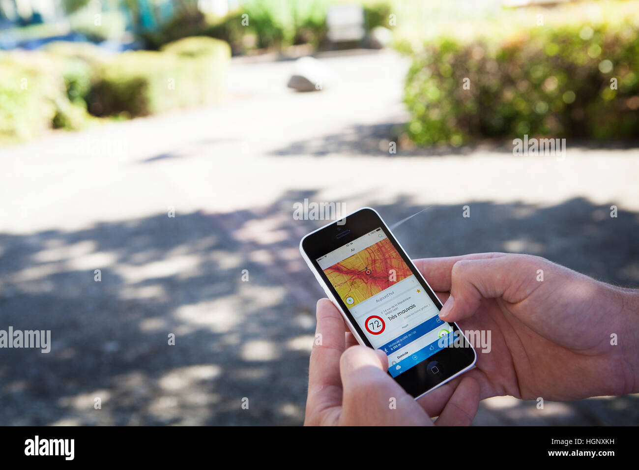 Mobile pollution hi-res stock photography and images - Alamy