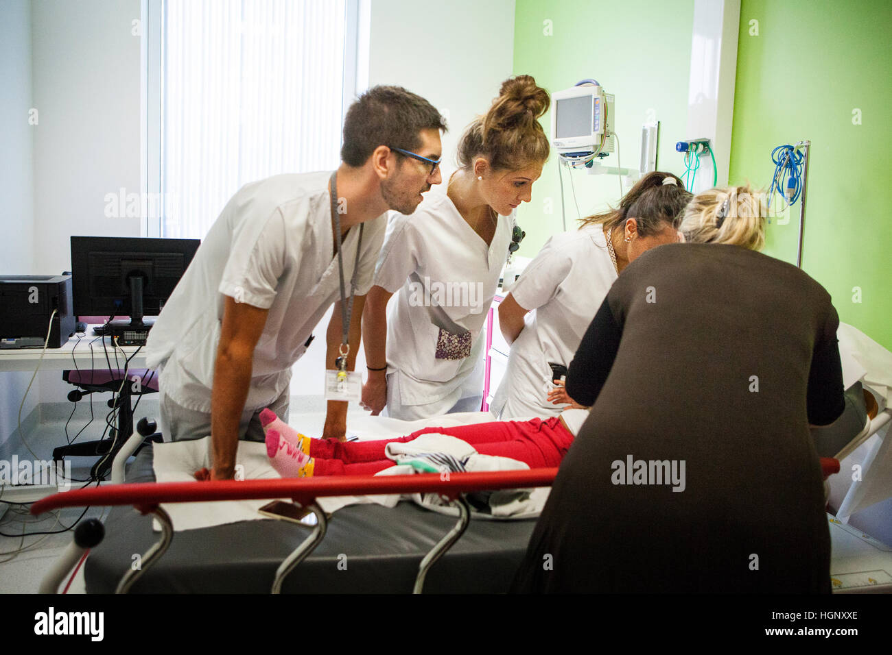 PEDIATRIC EMERGENCY UNIT Stock Photo - Alamy