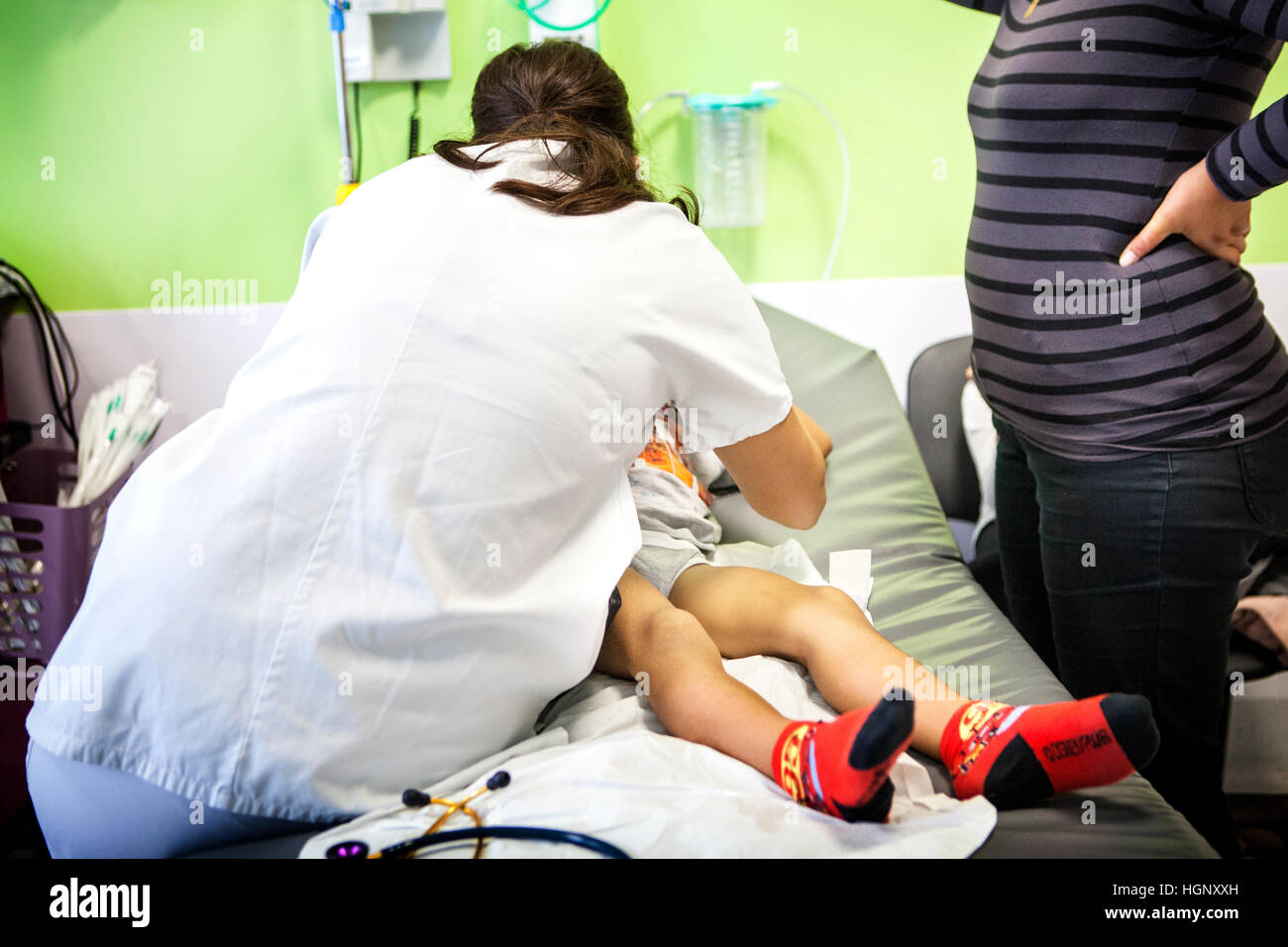 PEDIATRIC EMERGENCY UNIT Stock Photo - Alamy