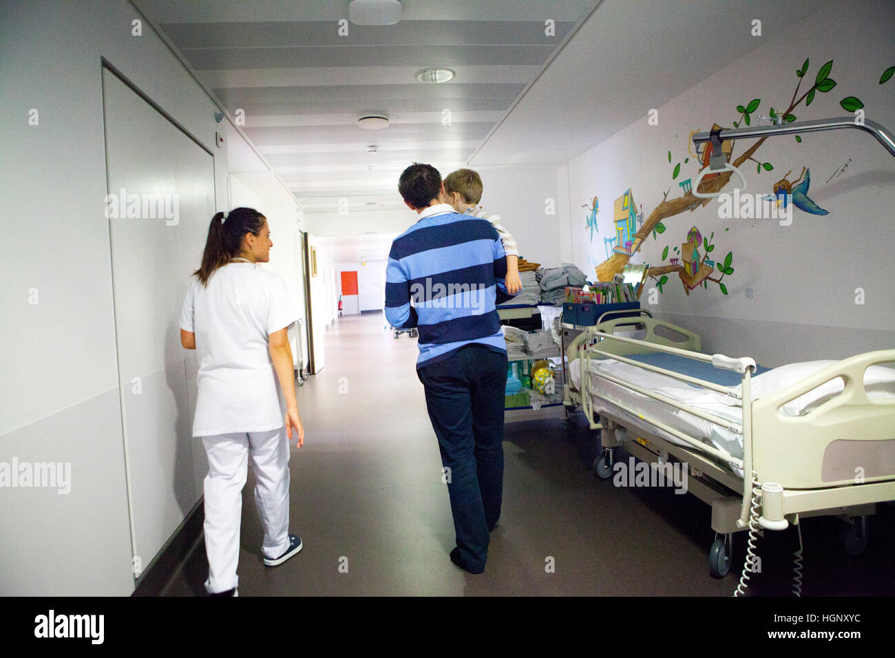 PEDIATRIC EMERGENCY UNIT Stock Photo - Alamy
