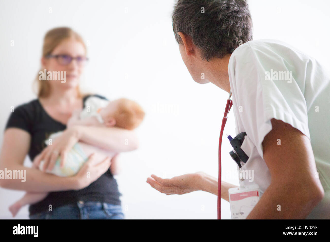 PEDIATRIC EMERGENCY UNIT Stock Photo - Alamy