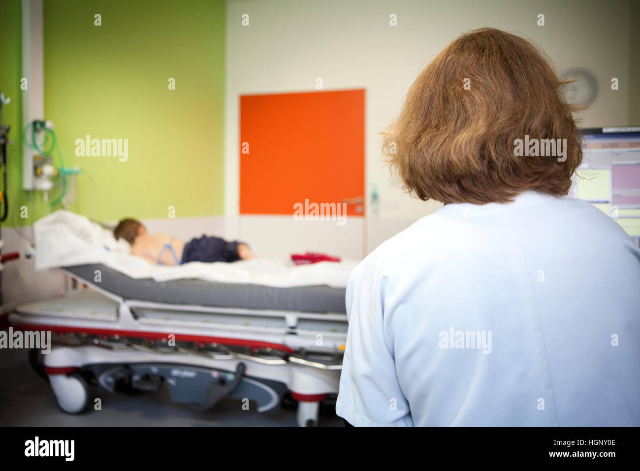 PEDIATRIC EMERGENCY UNIT Stock Photo - Alamy