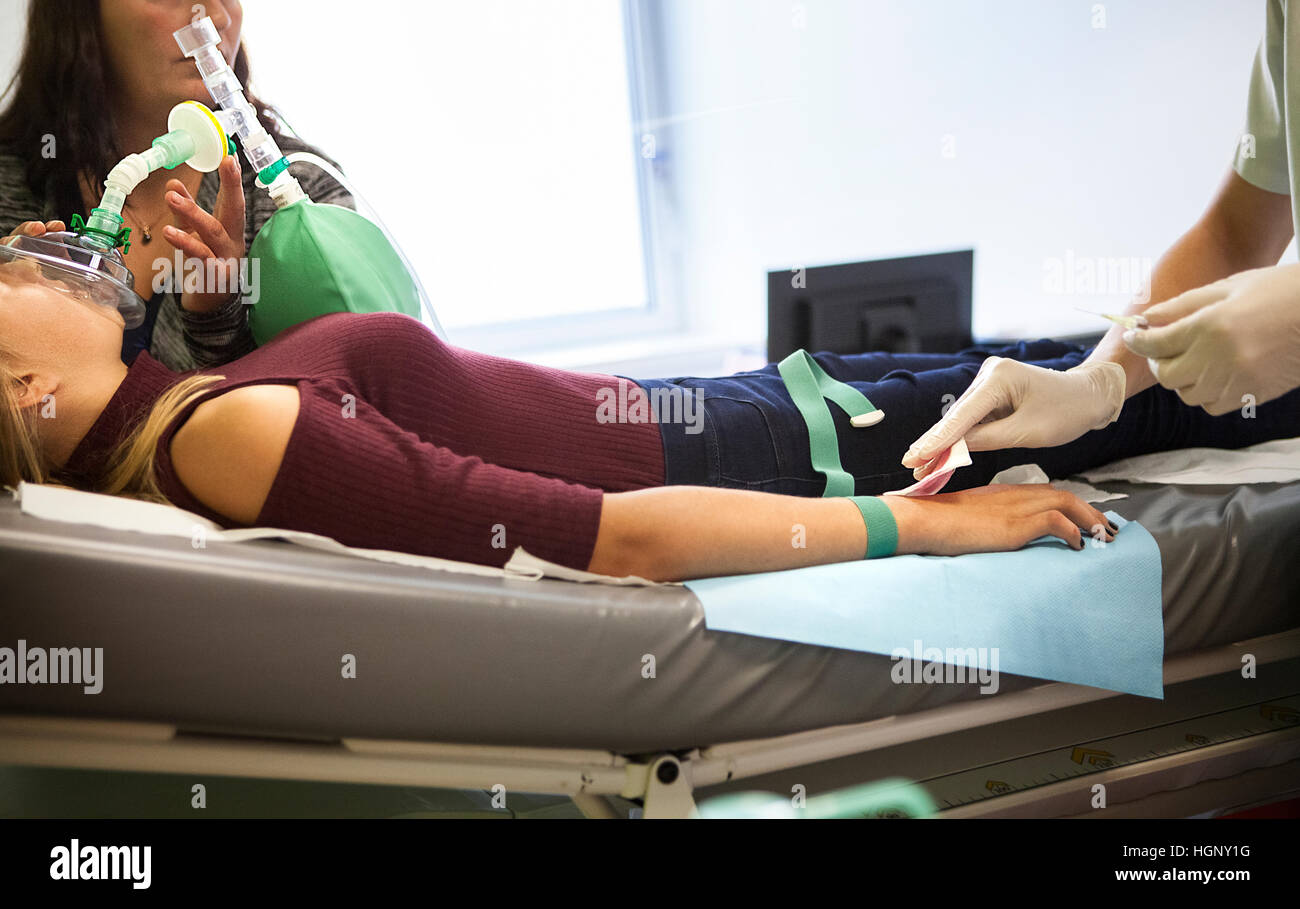 PEDIATRIC EMERGENCY UNIT Stock Photo - Alamy