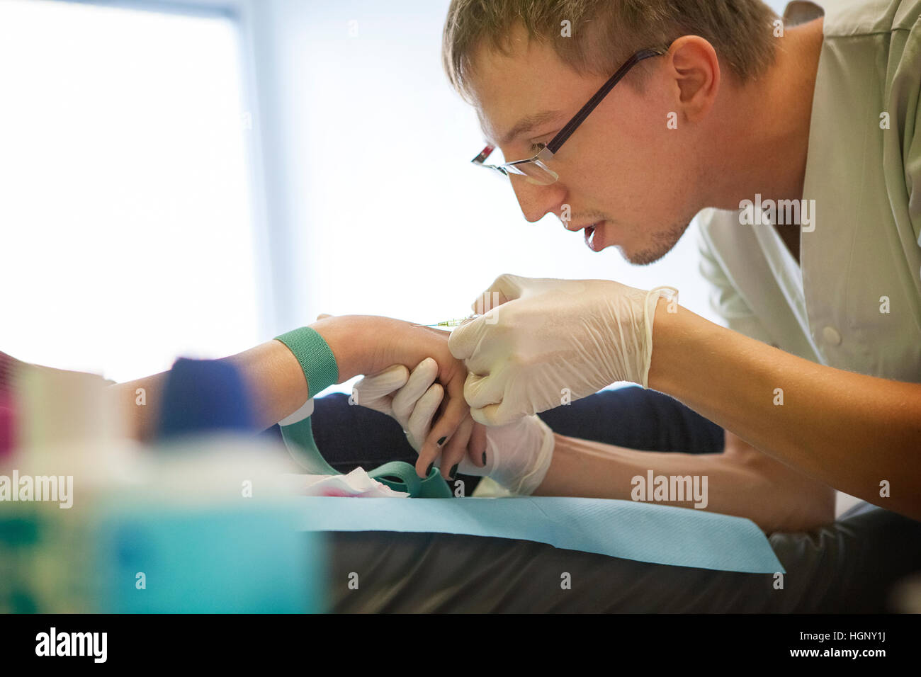 Iv infusion pediatric hi-res stock photography and images - Alamy