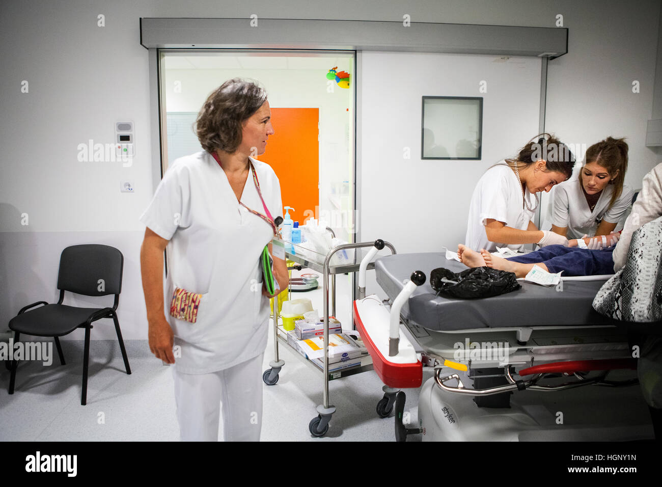 PEDIATRIC EMERGENCY UNIT Stock Photo - Alamy