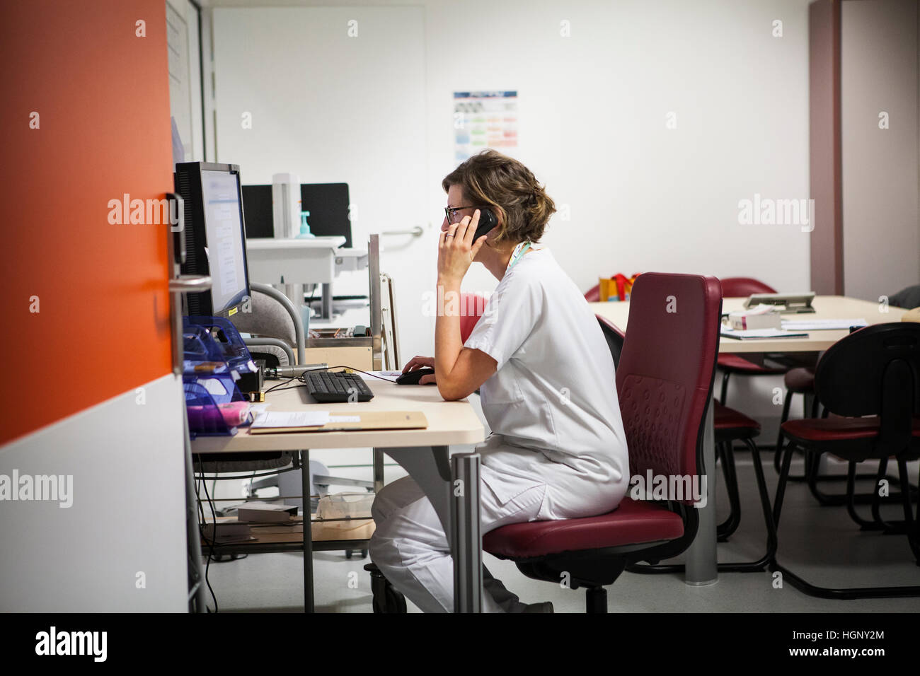 PEDIATRIC EMERGENCY UNIT Stock Photo - Alamy