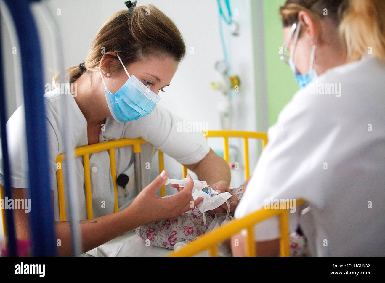 Iv drip baby hi-res stock photography and images - Alamy