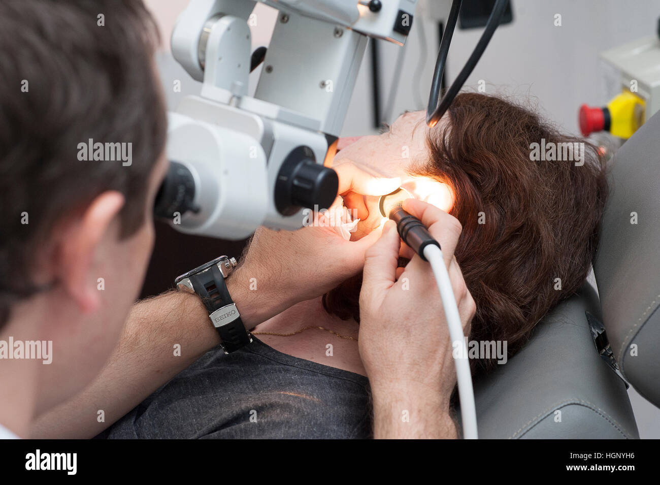 Ent doctor hi-res stock photography and images - Alamy