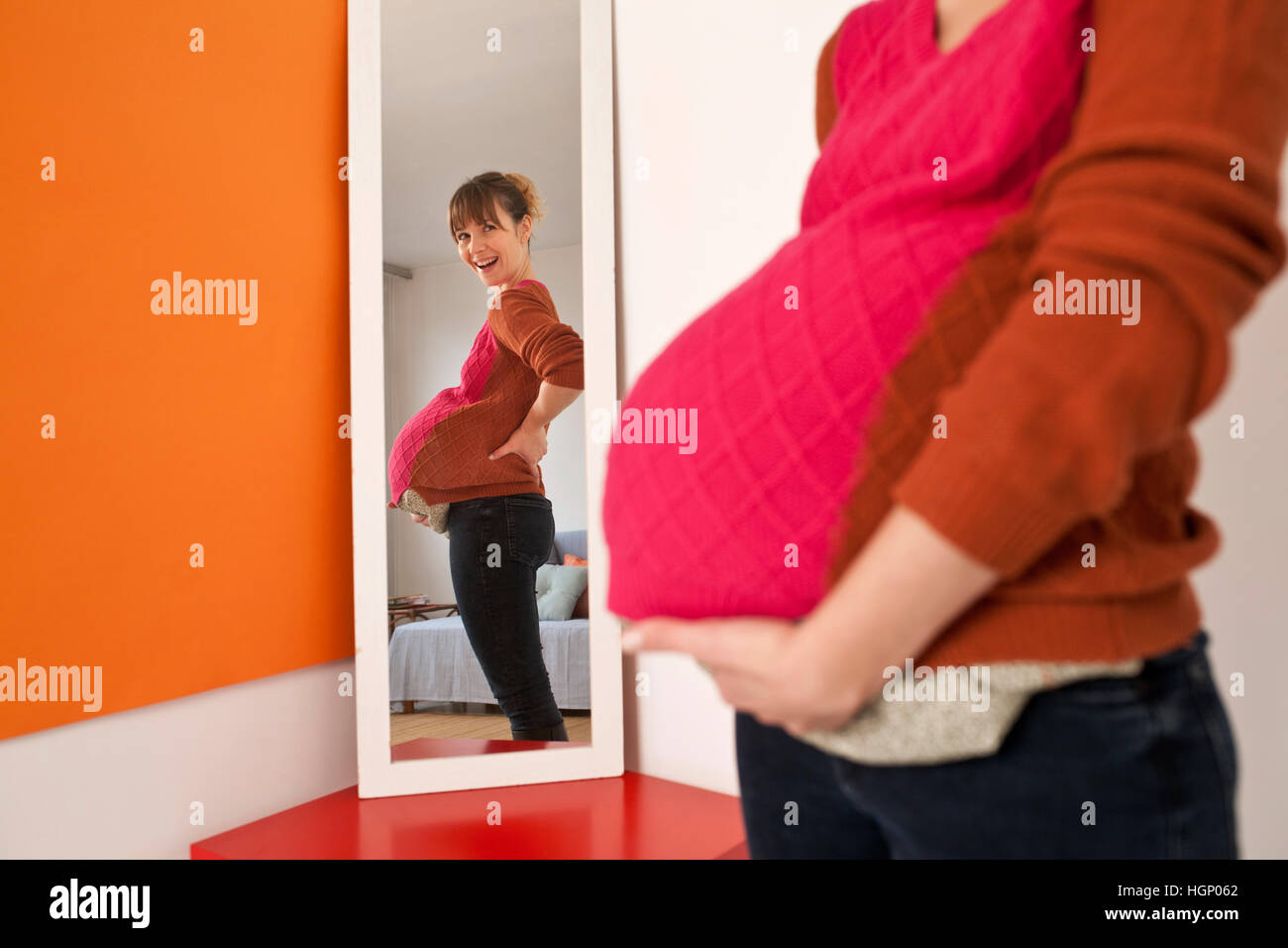 Woman wanting baby hi-res stock photography and images - Alamy