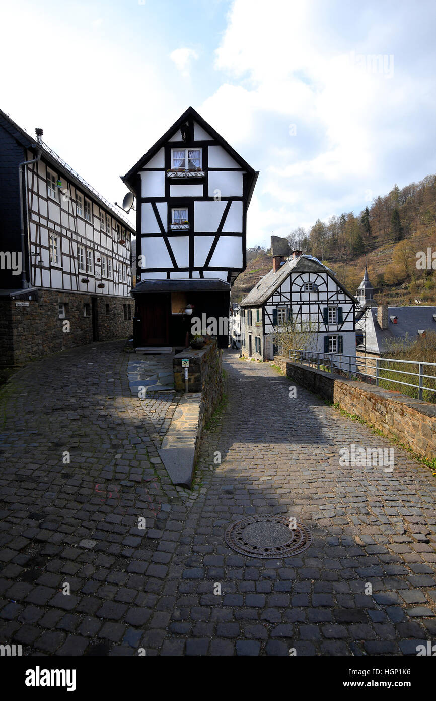 German timber frame road hi-res stock photography and images - Alamy
