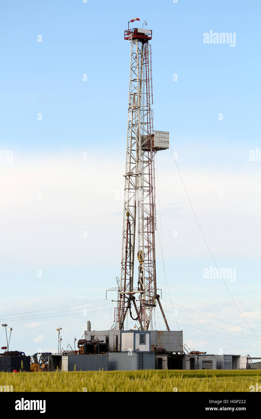 Industrial rig hi-res stock photography and images - Alamy