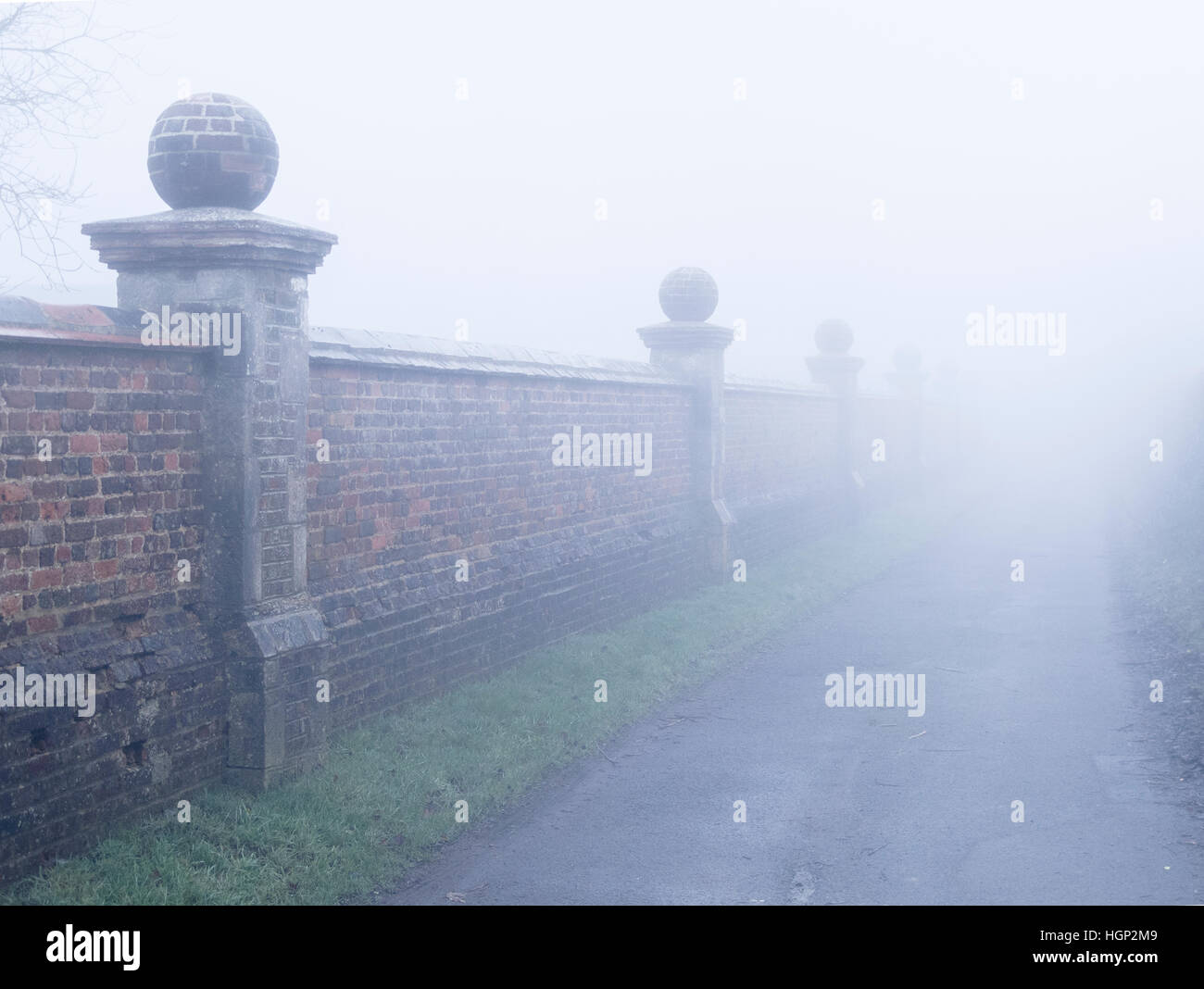 Disappearing wall hi-res stock photography and images - Alamy