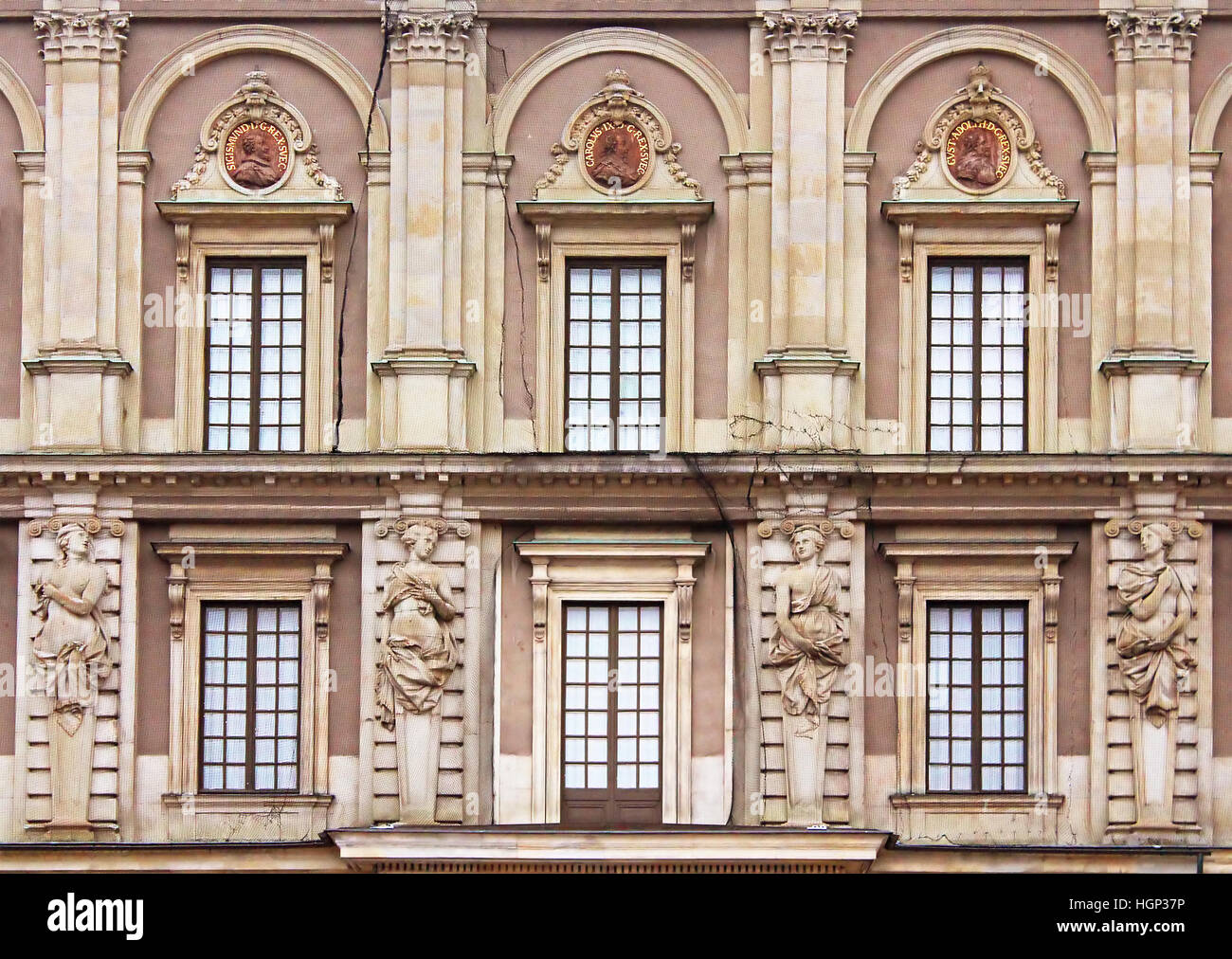 Windows of Stockholm Royal Palace (Kungliga slottet) in old town (Gamla ...