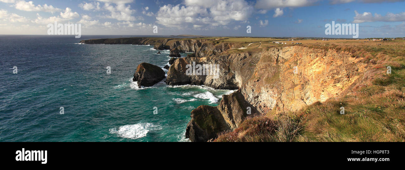 Summer, Bedruthan Steps sea stacks, Carnewas Island, Cornwall County ...