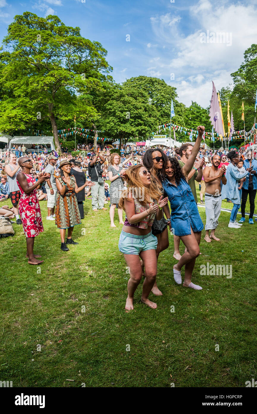 People dancing on the grass at Moseley Jazz Funk Soul Festival Stock ...