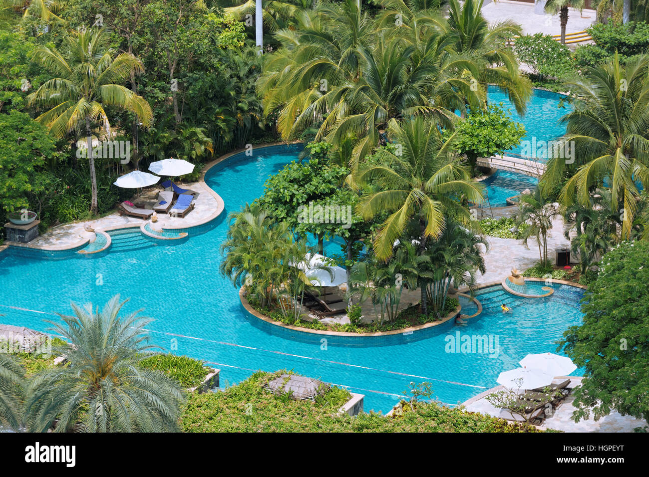 Aerial view of hotel hi-res stock photography and images - Alamy