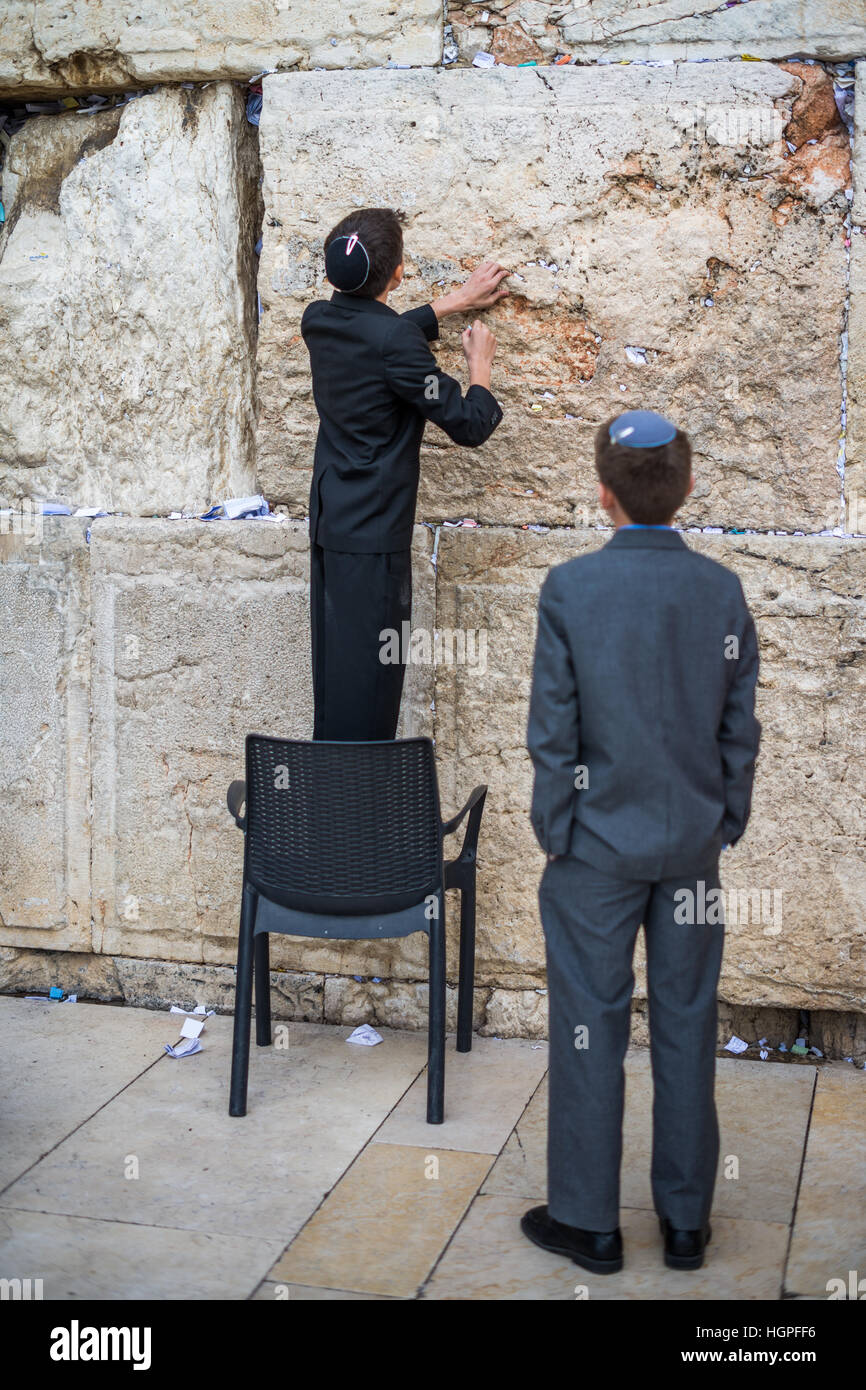 Hasidic Jews praying at the Western Wall, Jerusalem, Israel, Middle ...
