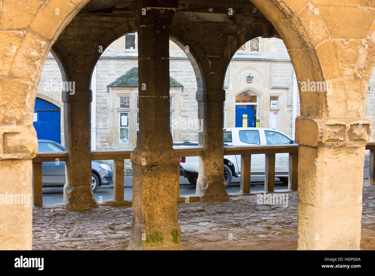 Ancient market hall in Chipping Campden high street, Cotswolds in ...