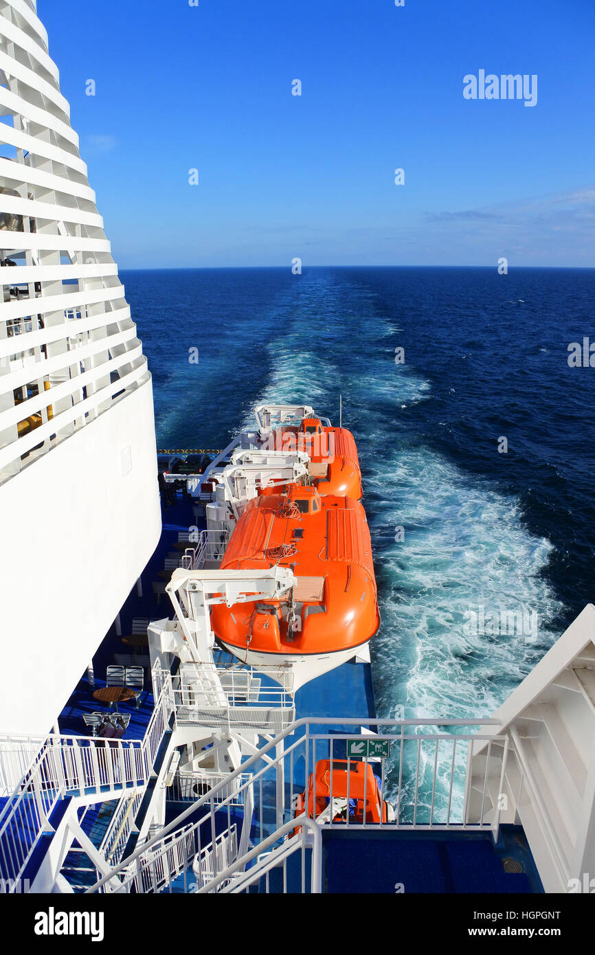 Lifeboat davit hi-res stock photography and images - Alamy