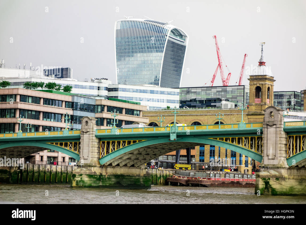 Southwak Bridge connects the districts of Southwark and the City across ...