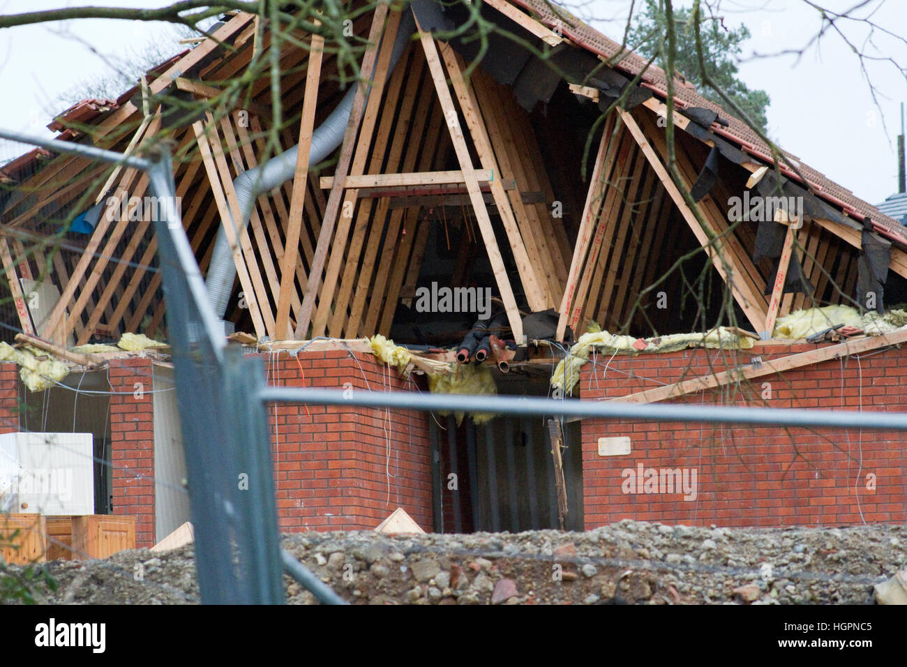 Space frame roof hi-res stock photography and images - Alamy