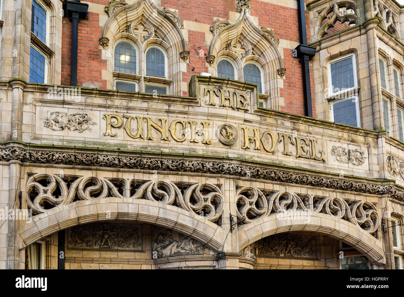 Punch hotel hull hi-res stock photography and images - Alamy
