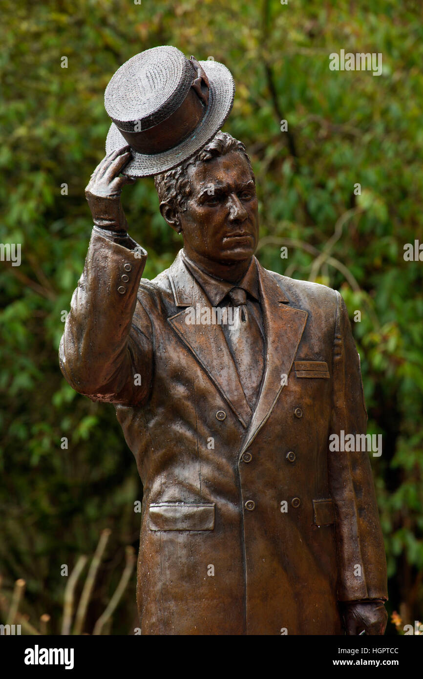 Royal Rosarian statue, International Rose Test Garden, Washington Park ...