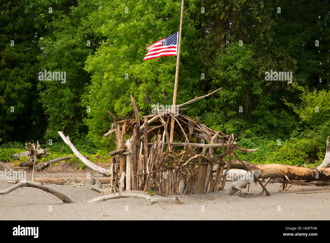 Beach fort on Warrior Rock Trail, Sauvie Island Wildlife Area, Oregon ...