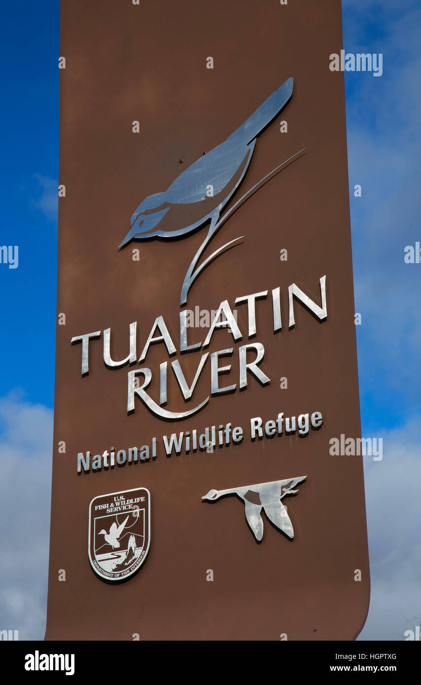 Entrance sign, Tualatin River National Wildlife Refuge, Oregon Stock ...