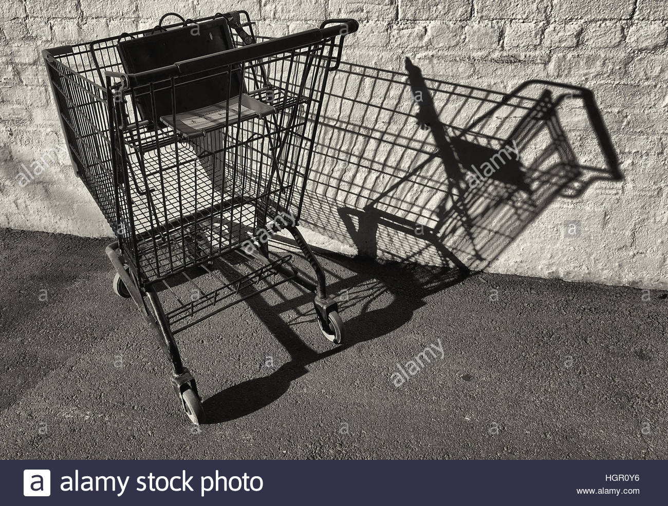 Lost Shopping Trolley Stock Photos & Lost Shopping Trolley Stock Images ...