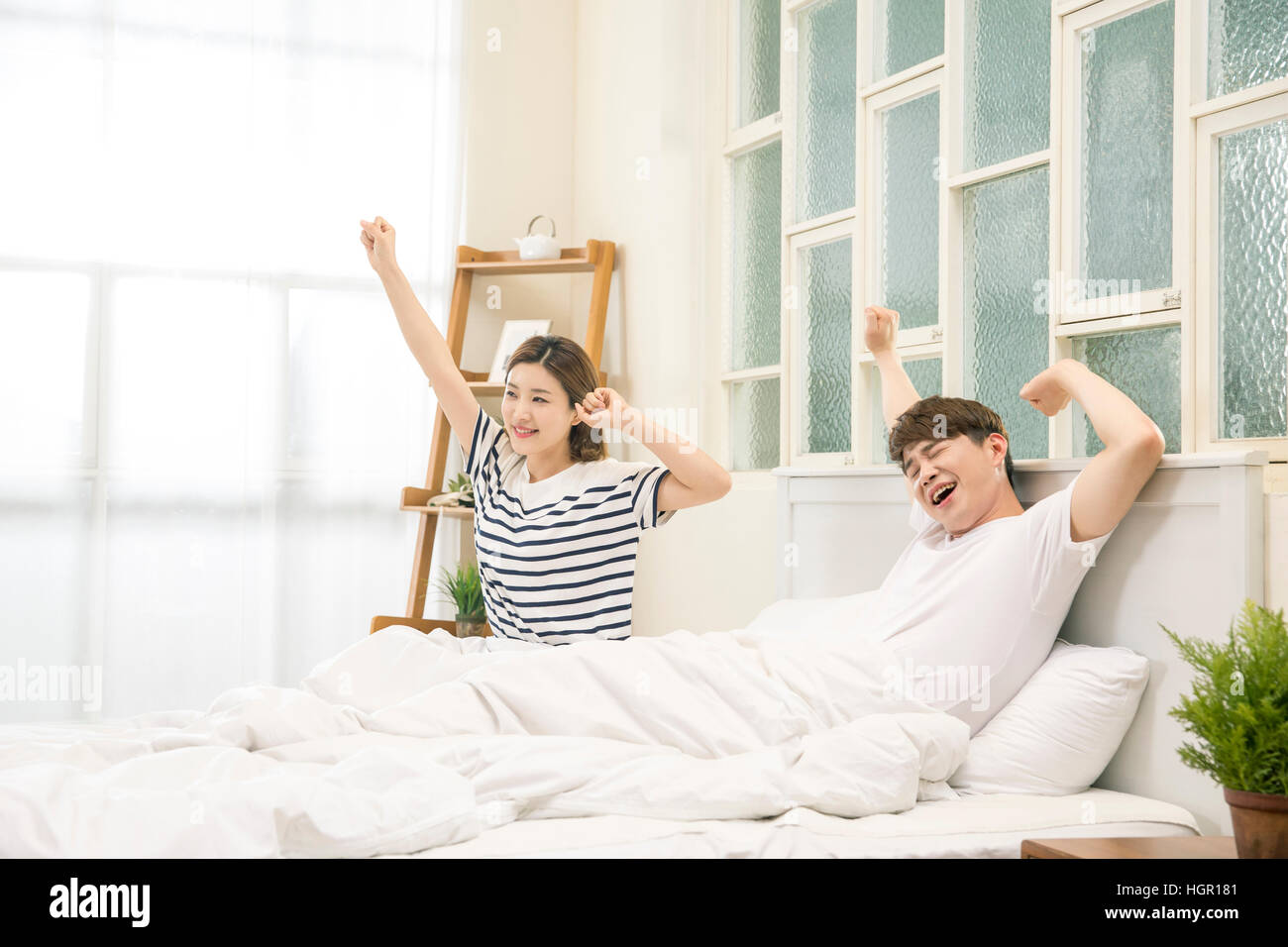 Getting full body stretch hi-res stock photography and images - Alamy