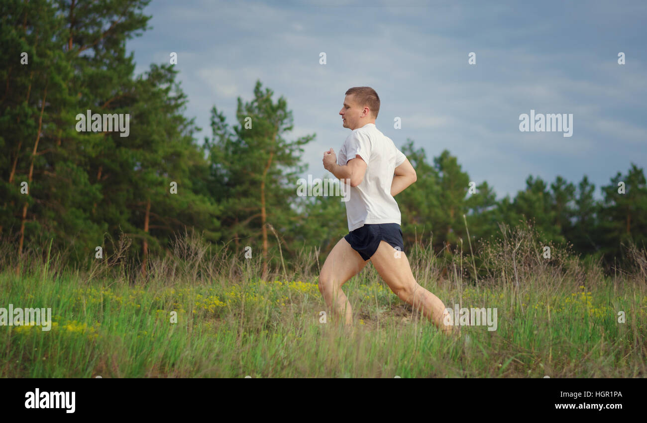 Man male muscular fit fitness hi-res stock photography and images - Alamy