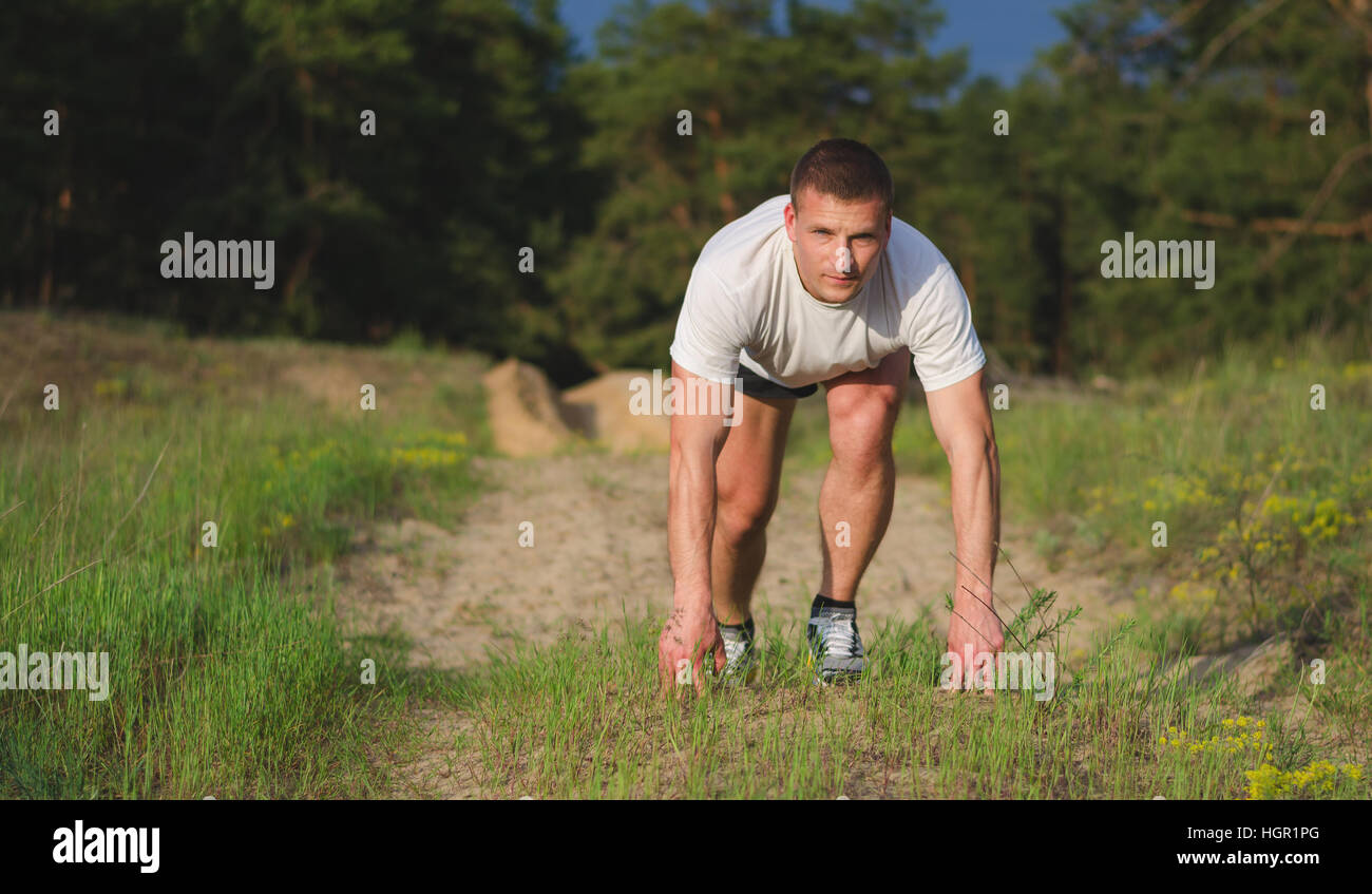 Run man start hi-res stock photography and images - Alamy