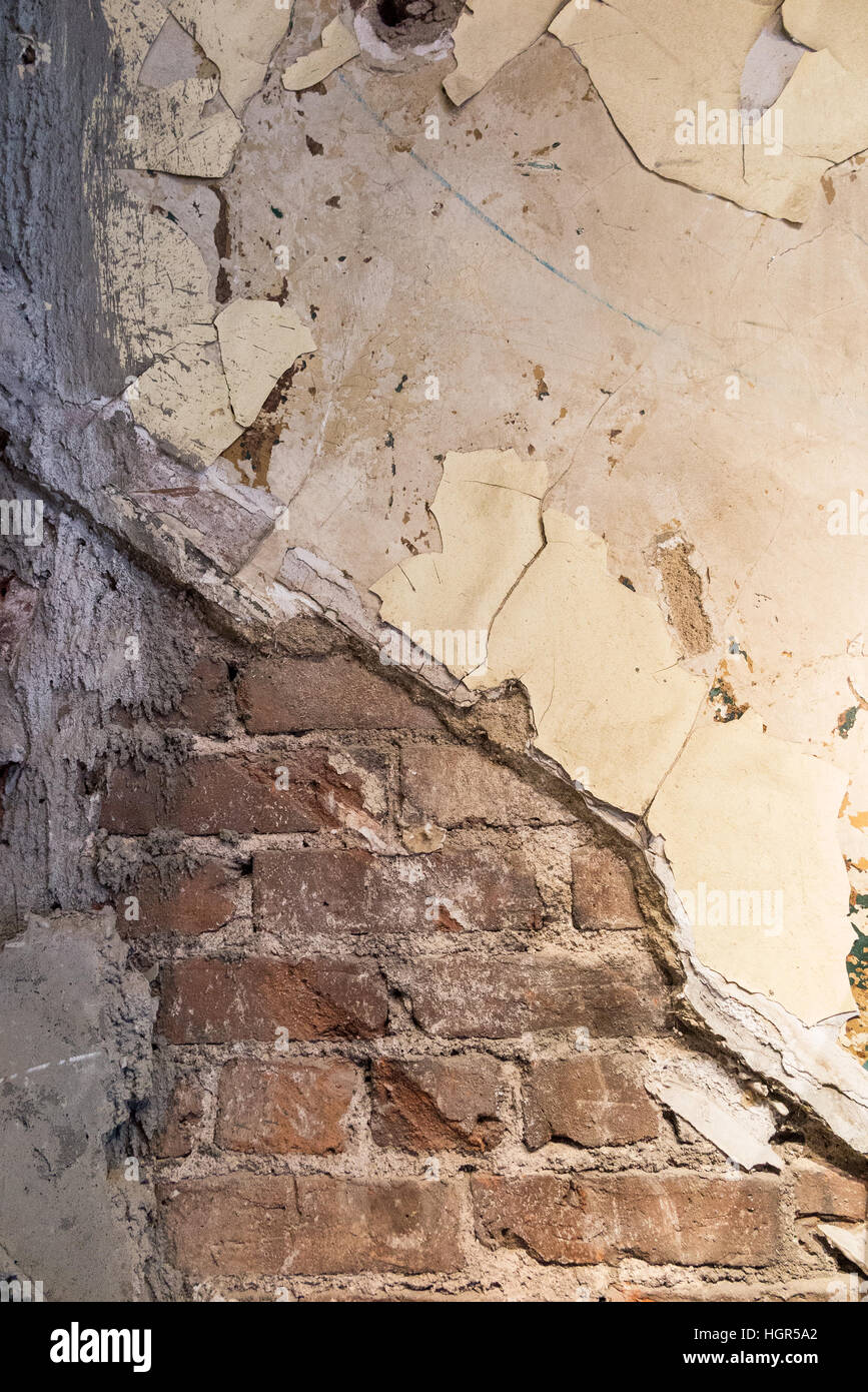 Brick layer hi-res stock photography and images - Alamy