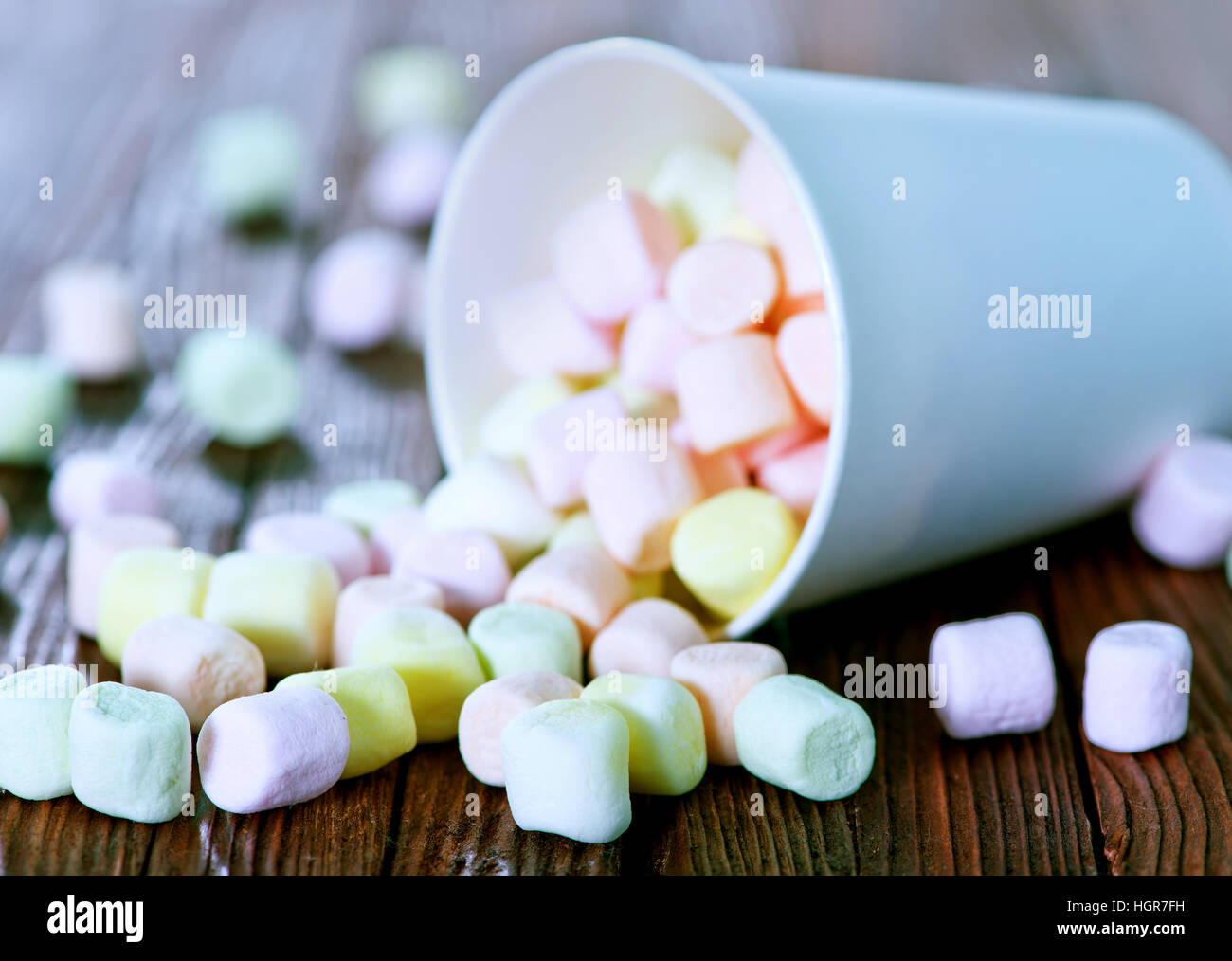 marshmallow in paper cup and on a table Stock Photo - Alamy