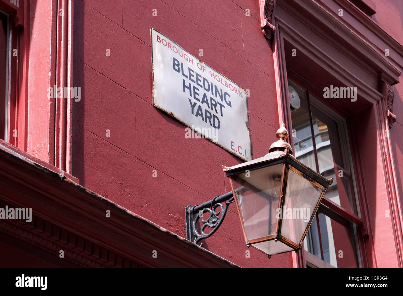 "Bleeding Heart" street sign and traditional lamp, London Stock Photo ...