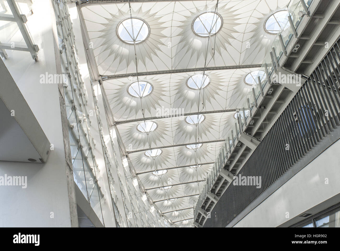 Structure light hi-res stock photography and images - Alamy