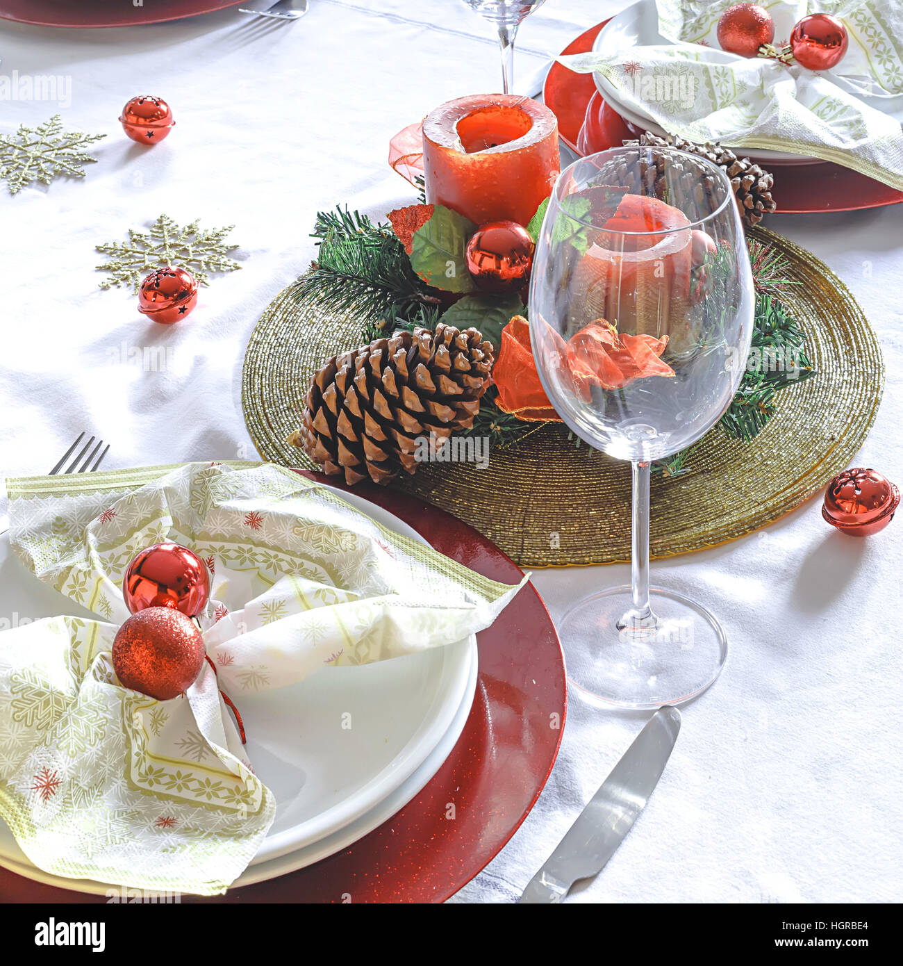 Empty family dinner table hi-res stock photography and images - Alamy