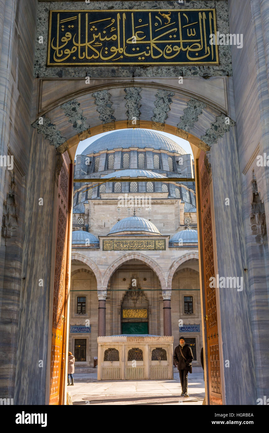 Suleyman mosque hi-res stock photography and images - Alamy