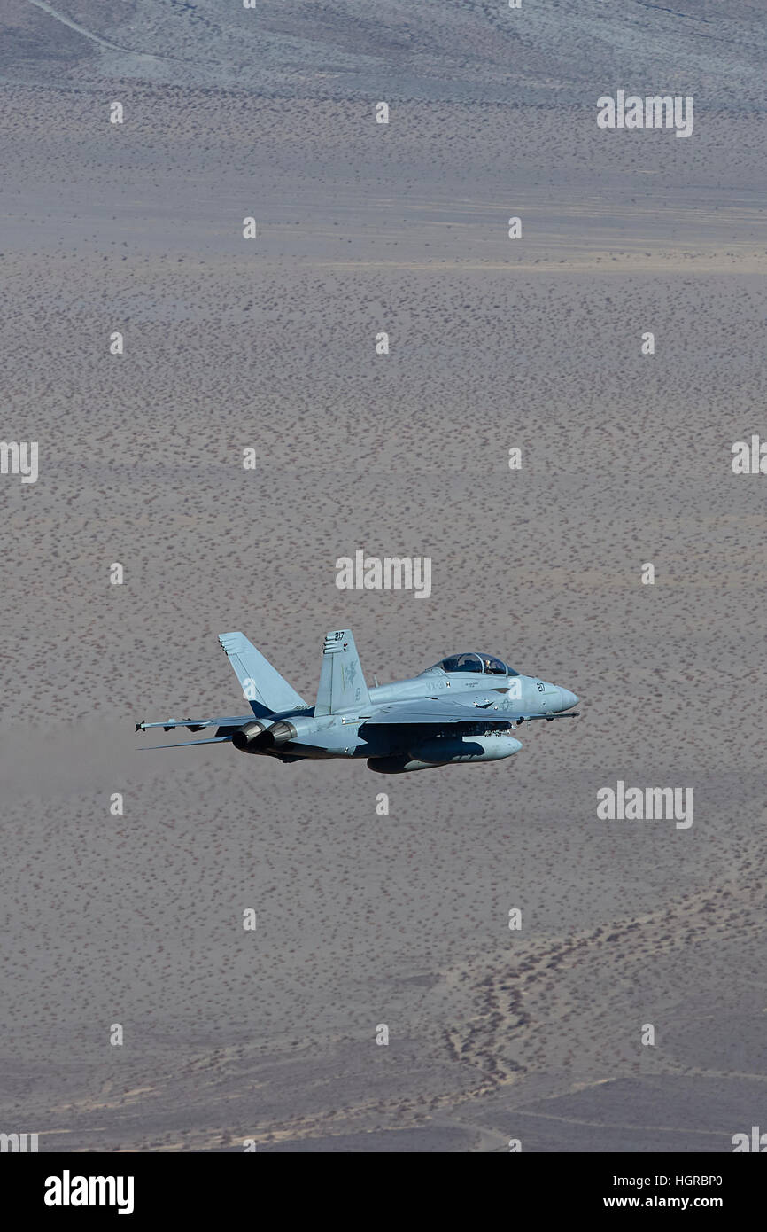 Jet fighter death valley national park hi-res stock photography and ...