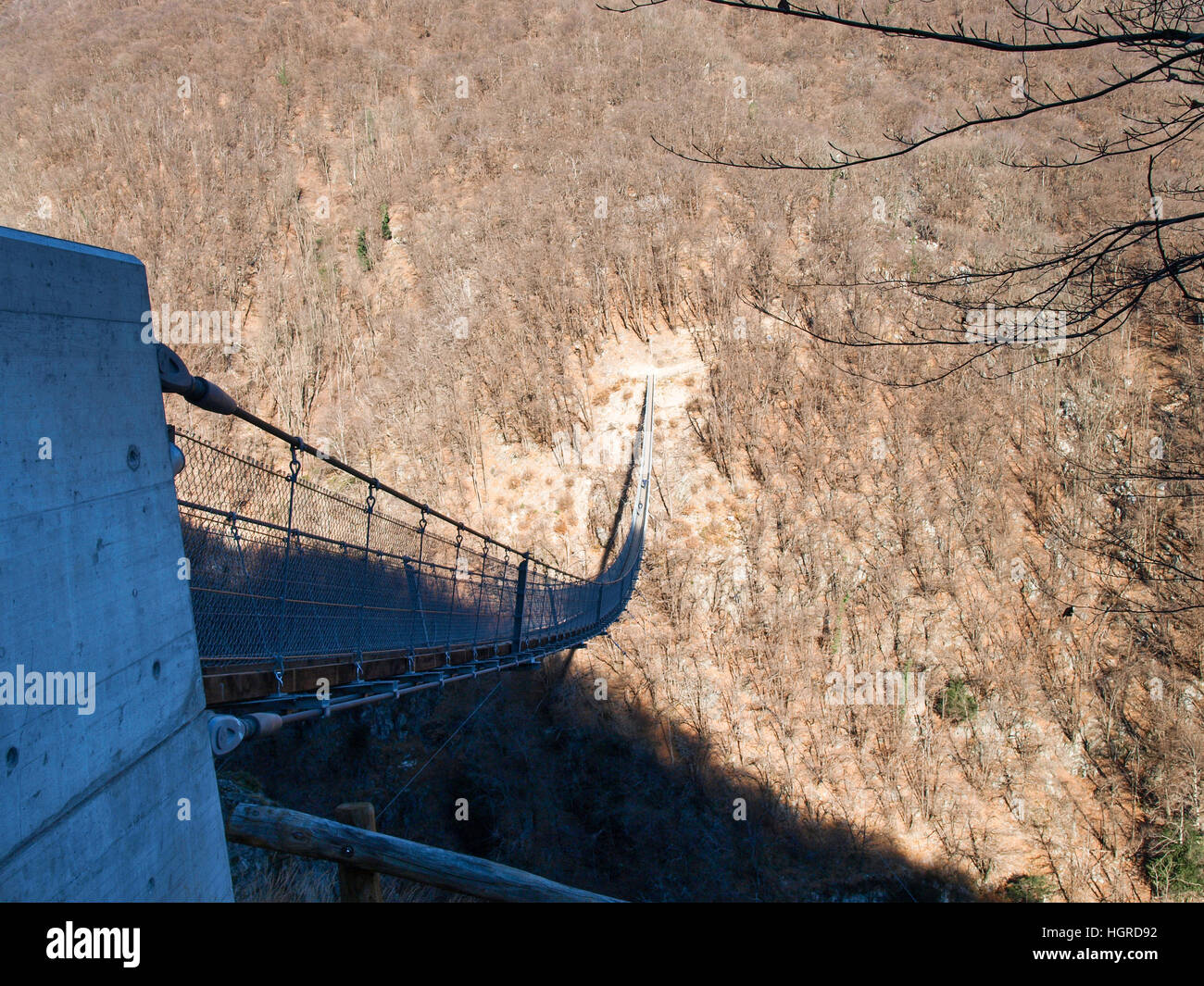 Sementina, switzerland: Suspension bridge over the valley Stock Photo ...