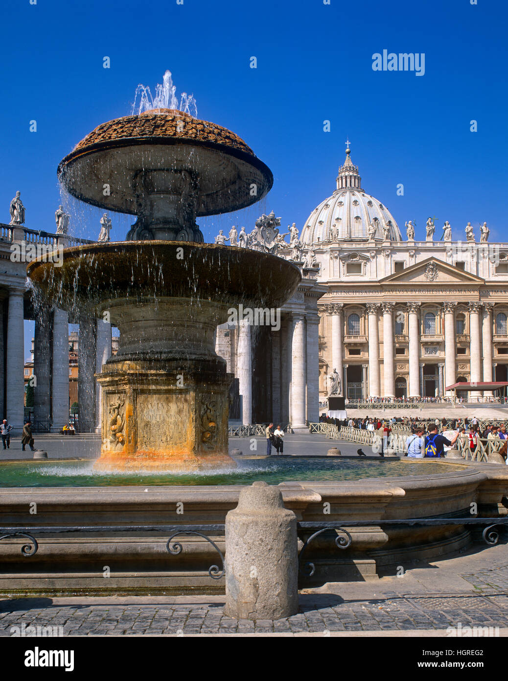 St. Peter's Square and Basilica, Vatican, Rome, Italy Stock Photo - Alamy