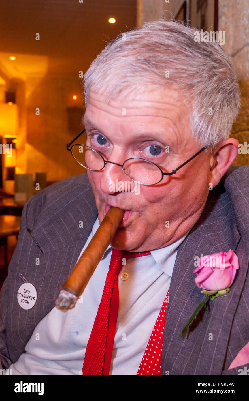 Artist David Hockney smoking a cigar, in a Brighton restaurant, during ...