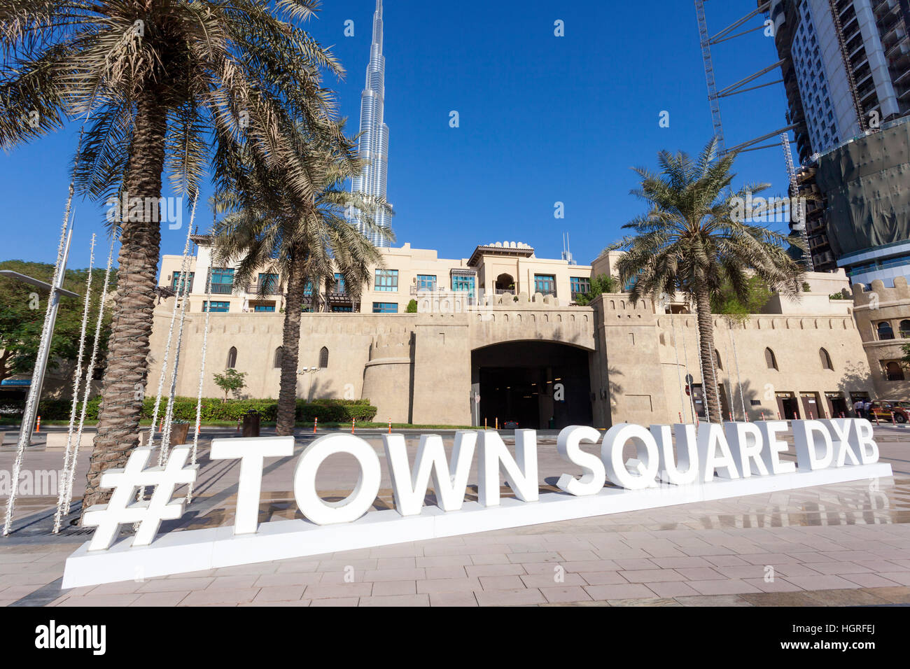 Town square dubai hi-res stock photography and images - Alamy