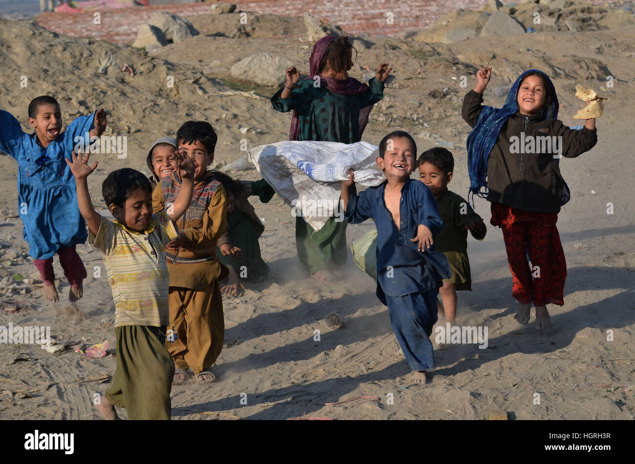 Lahore, Pakistan. 12th Jan, 2017. Pakistani people busy in their ...